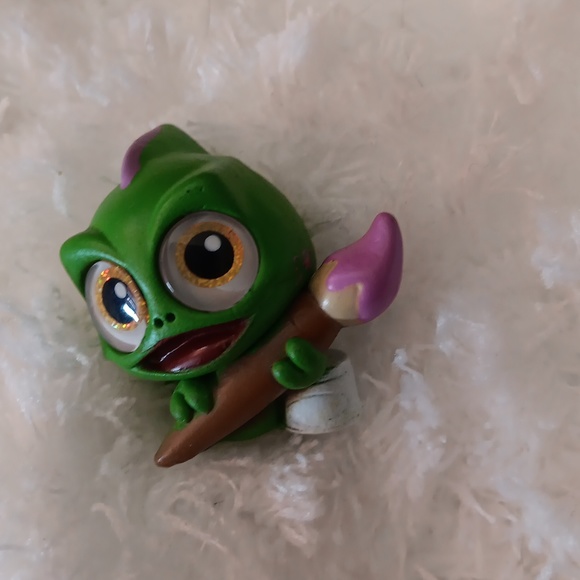 Disney | Toys | Disneys Doorables Academy Series Pascal | Poshmark